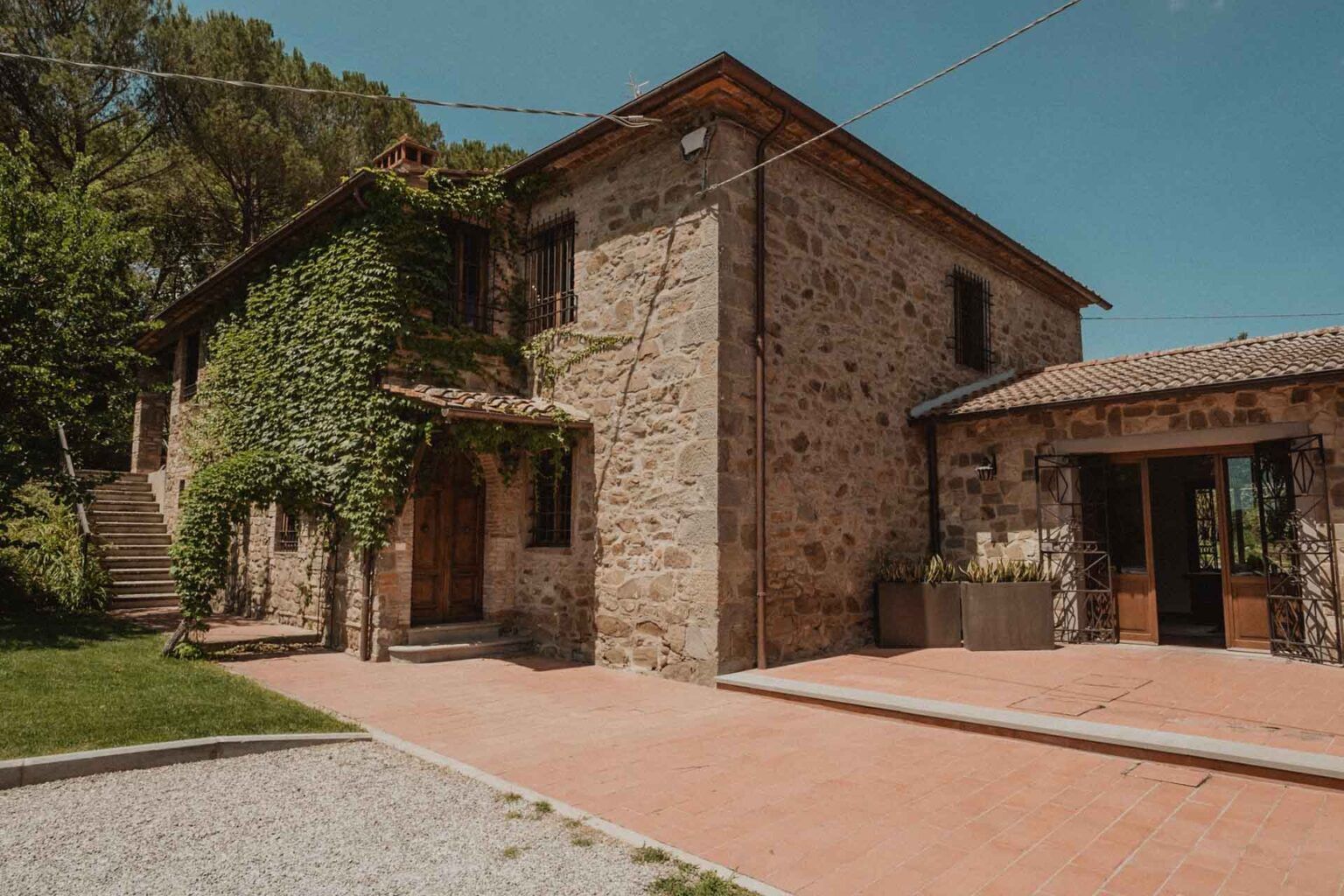 Forest Wedding in Villa Spadaforte, Tuscany